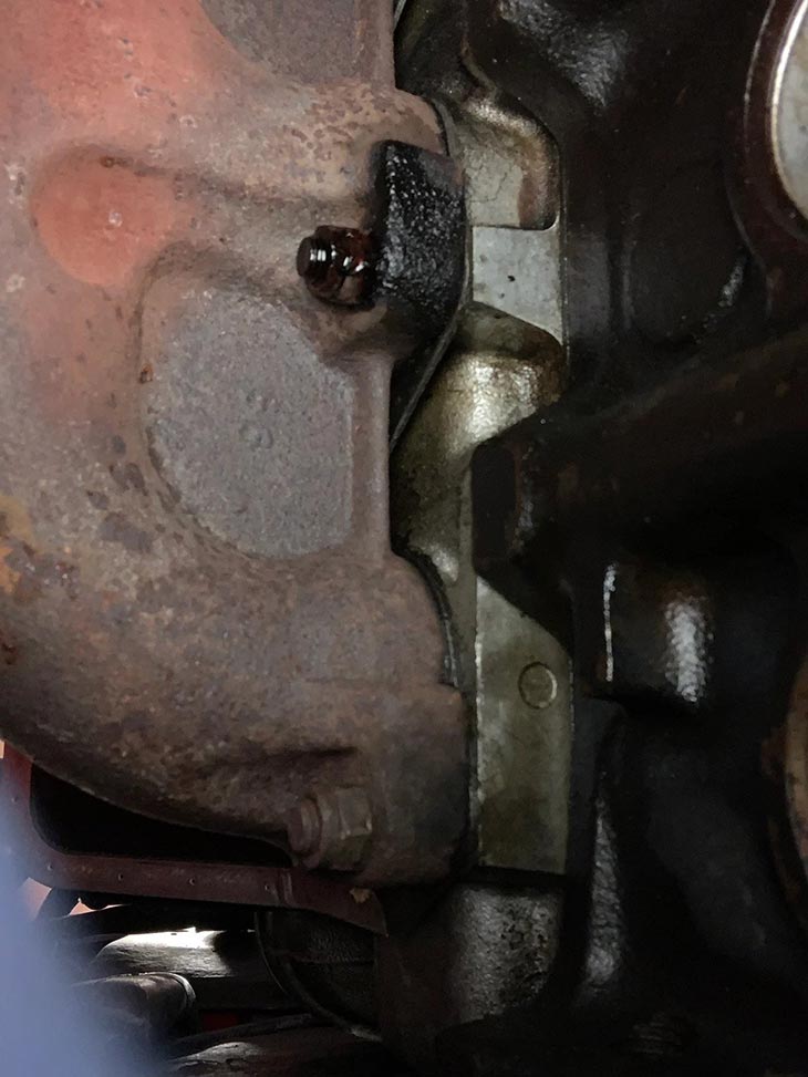 Oil Leaking On Exhaust Manifold 8 Causes Best Solutions Oil Leaking On Exhaust Manifold 8 Causes Best Solutions