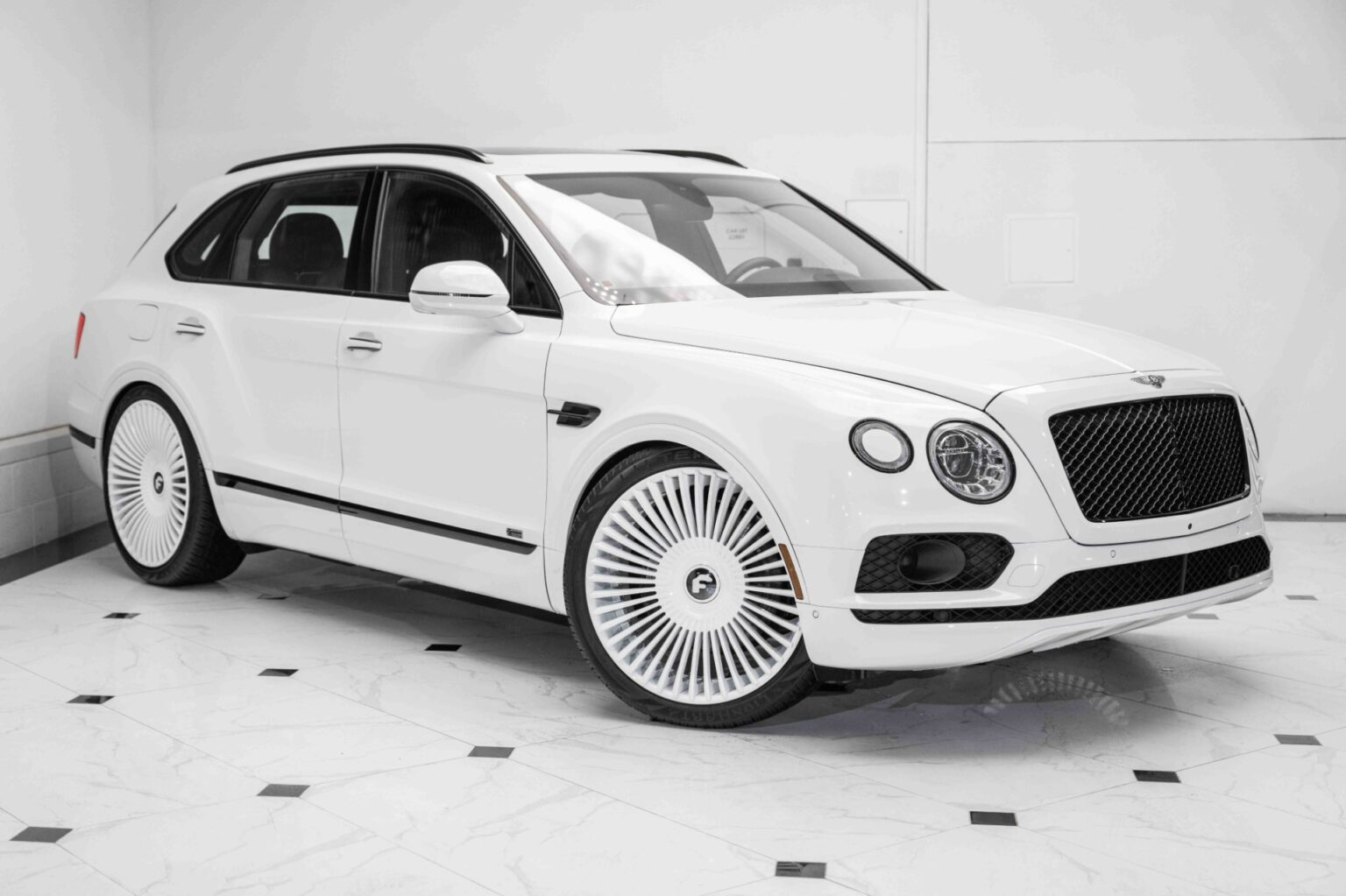3 Stunning Design Details That Make the Bentley Bentayga a Total ...