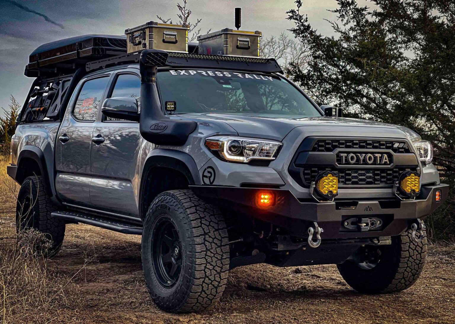 4 Astonishing Lesser-Known Facts About Custom Toyota Tacoma Builds ...