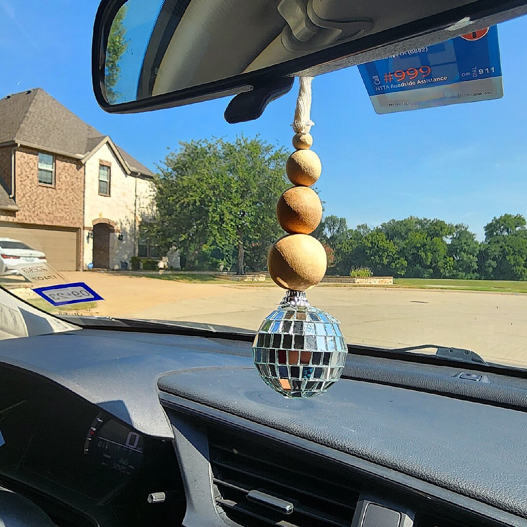 10 Ingenious Car Decor Ideas to Transform Your Ride Into a Pinterest ...